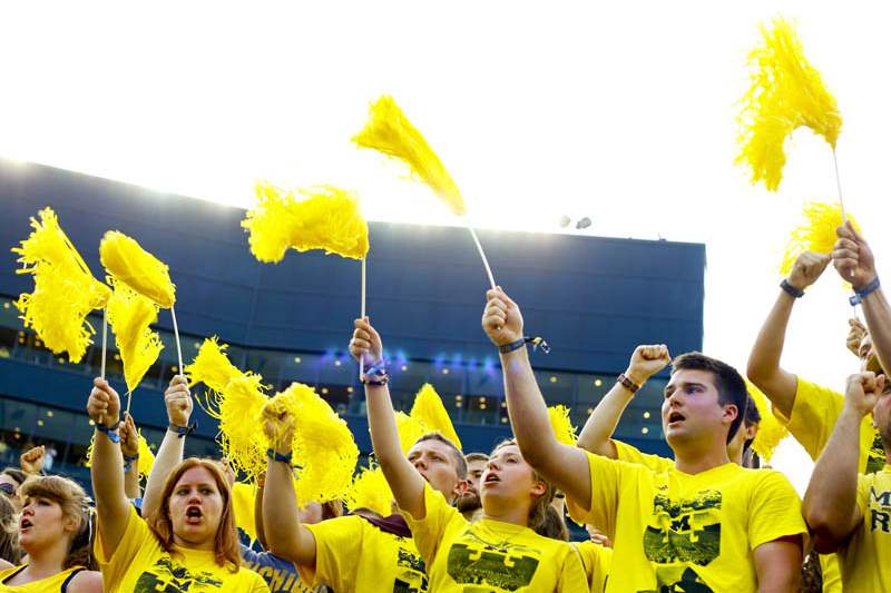 UM wins season opener - The Blade