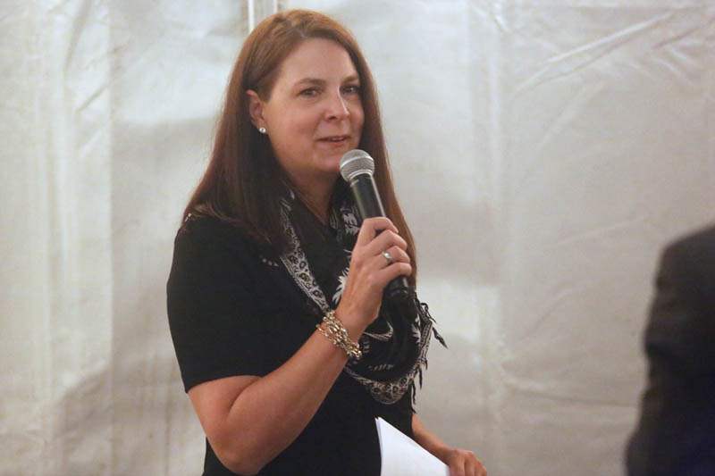 Dining to help dogs - The Blade