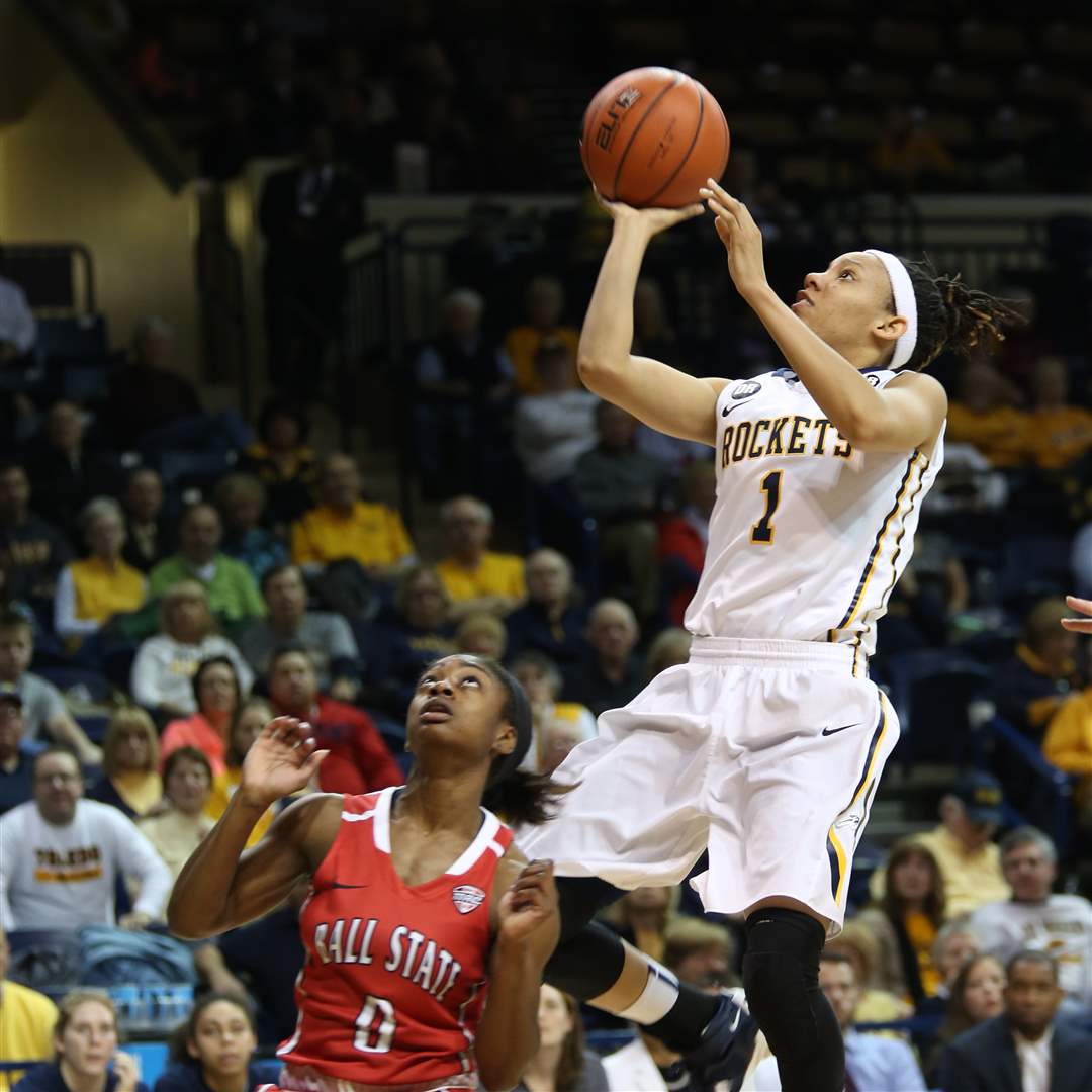 IN PICTURES: UT women fall at home - The Blade